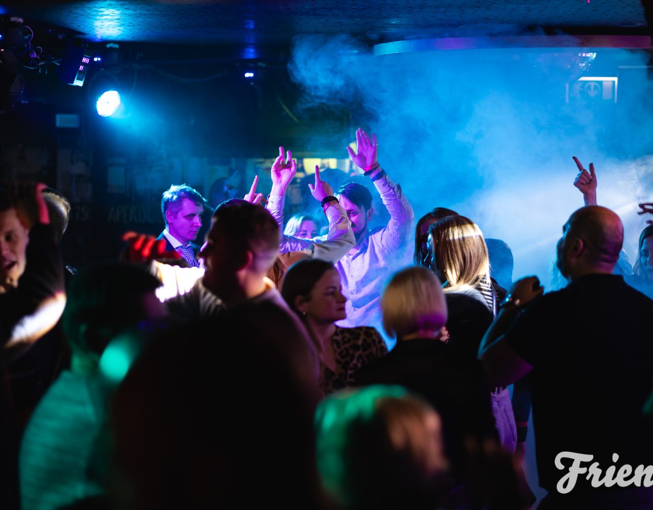 Best karaoke night club in Riga – Friends Club